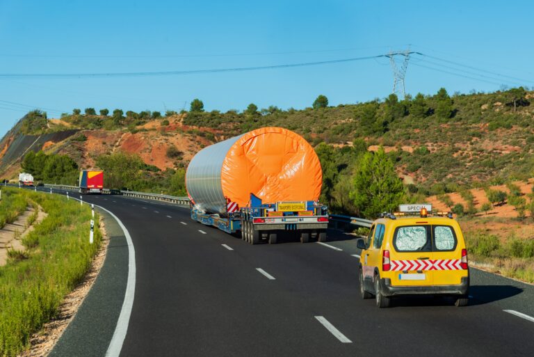 Leading Pilot Car Services for Oversized Truck Loads with 365pilots